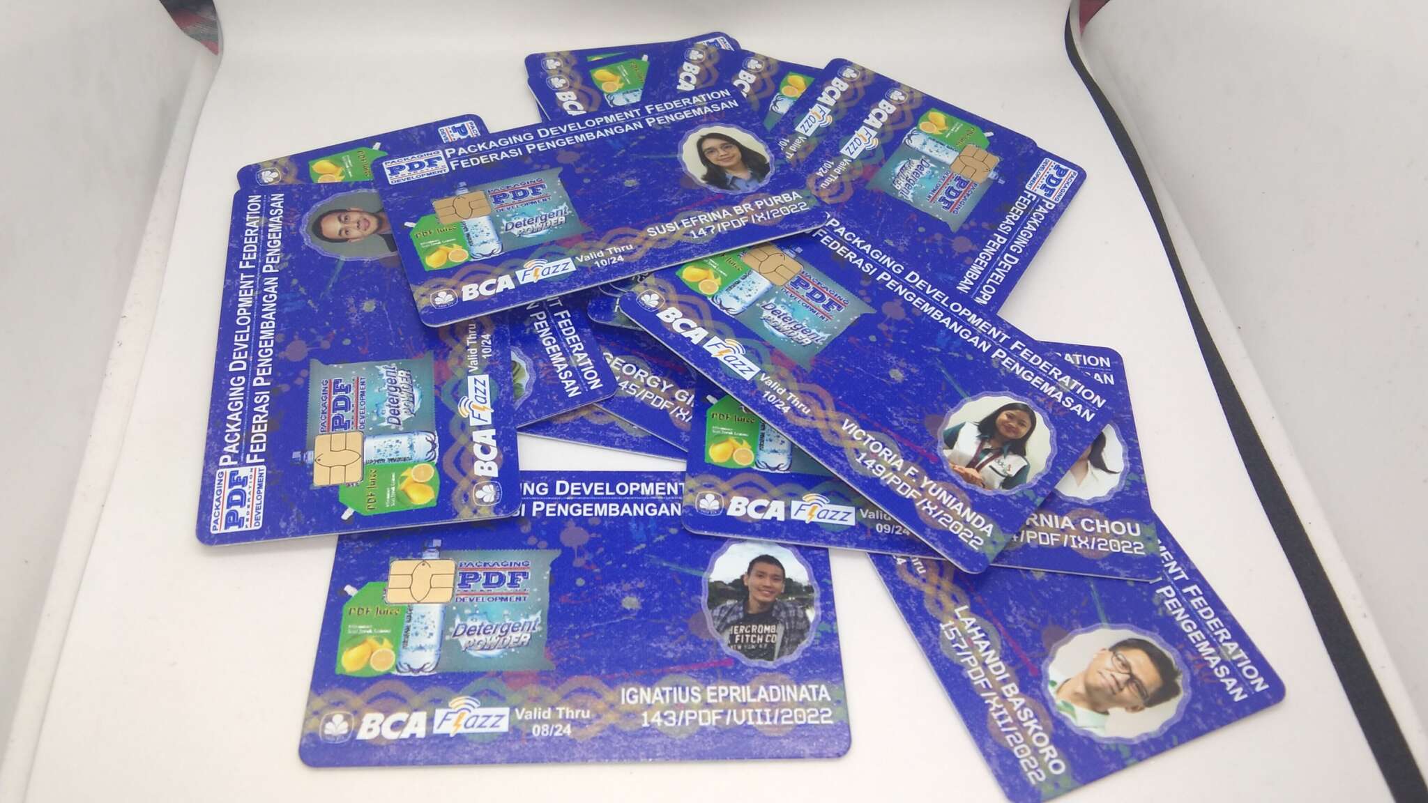 Teknologi Uang Elektronik - PT GRAFIKA MUSTIKA MEDIA